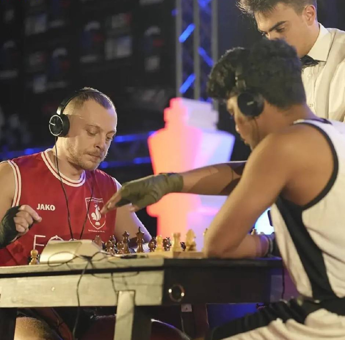 What is chess boxing? Meet with Terry. - Club France International
